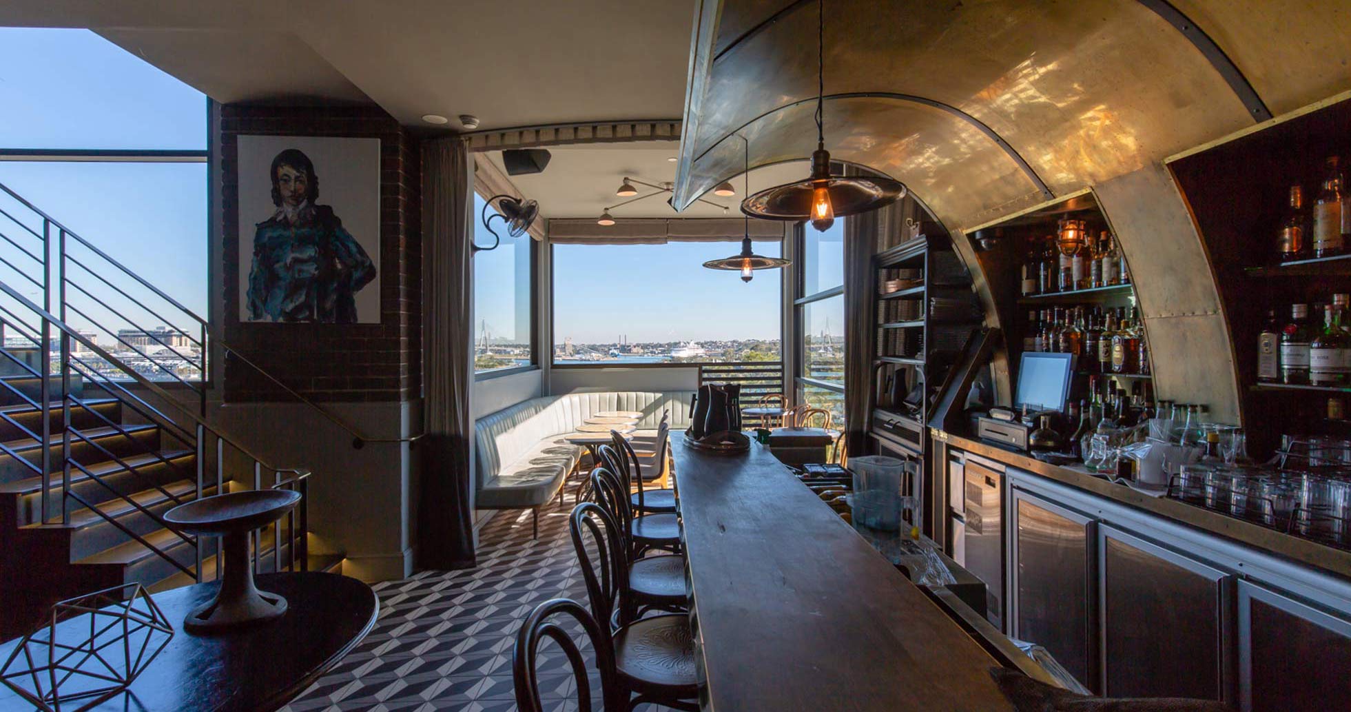 シドニー・ハーバーの絶景が楽しめるバー「ヘンリー・ディーン（HENRY DEANE）」