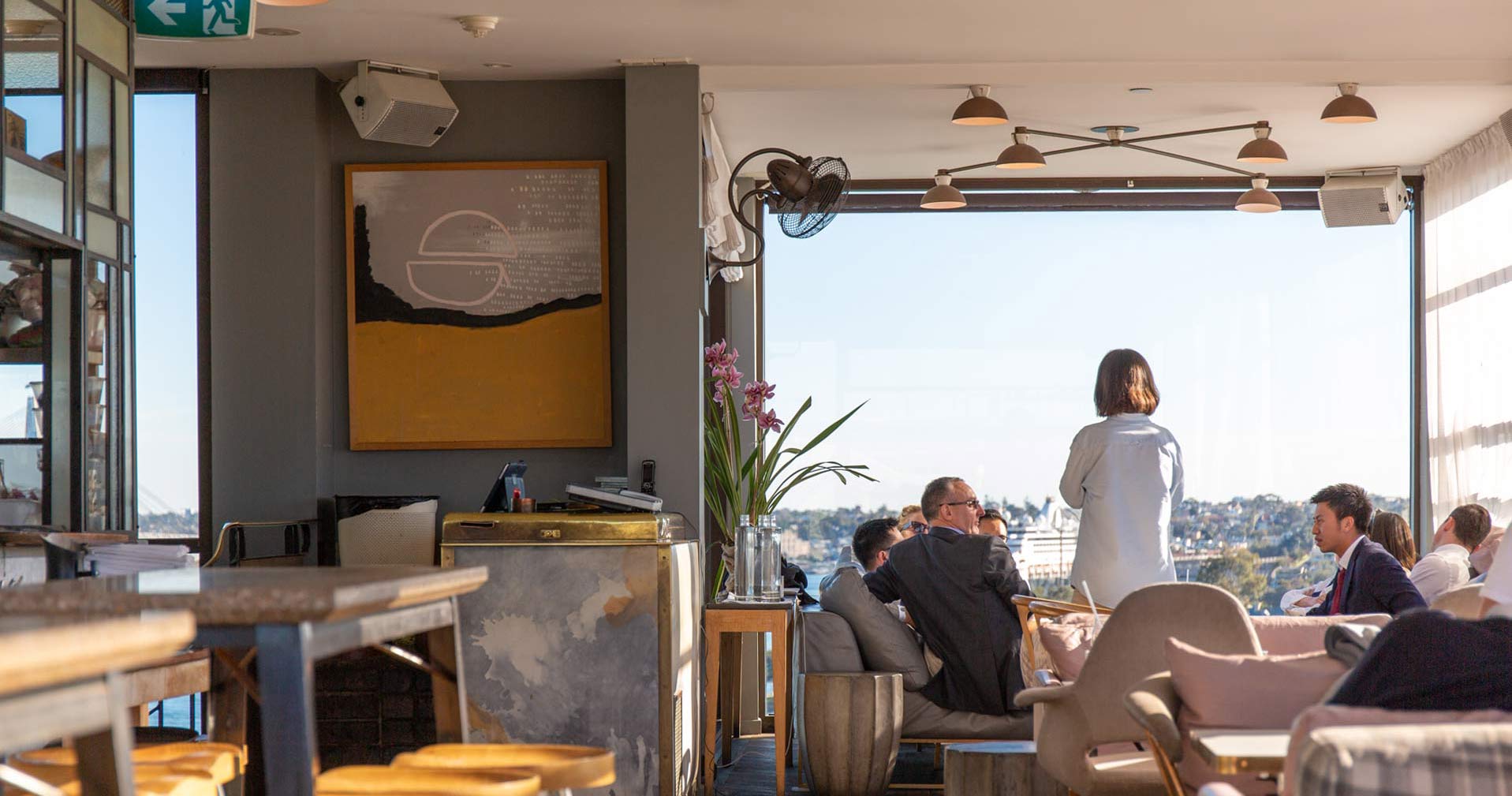 シドニー・ハーバーの絶景が楽しめるバー「ヘンリー・ディーン（HENRY DEANE）」